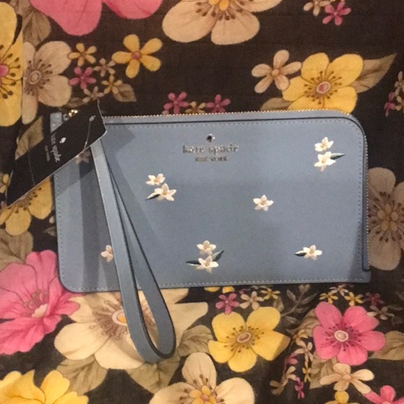 kate spade | Bags | Nwt Kate Spade Embroidered Floral Medium Wristlet ...